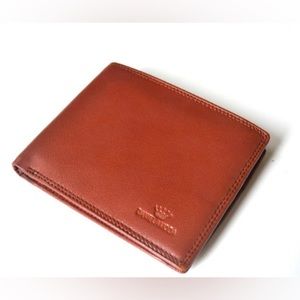 Daniela Moda - Poshmark